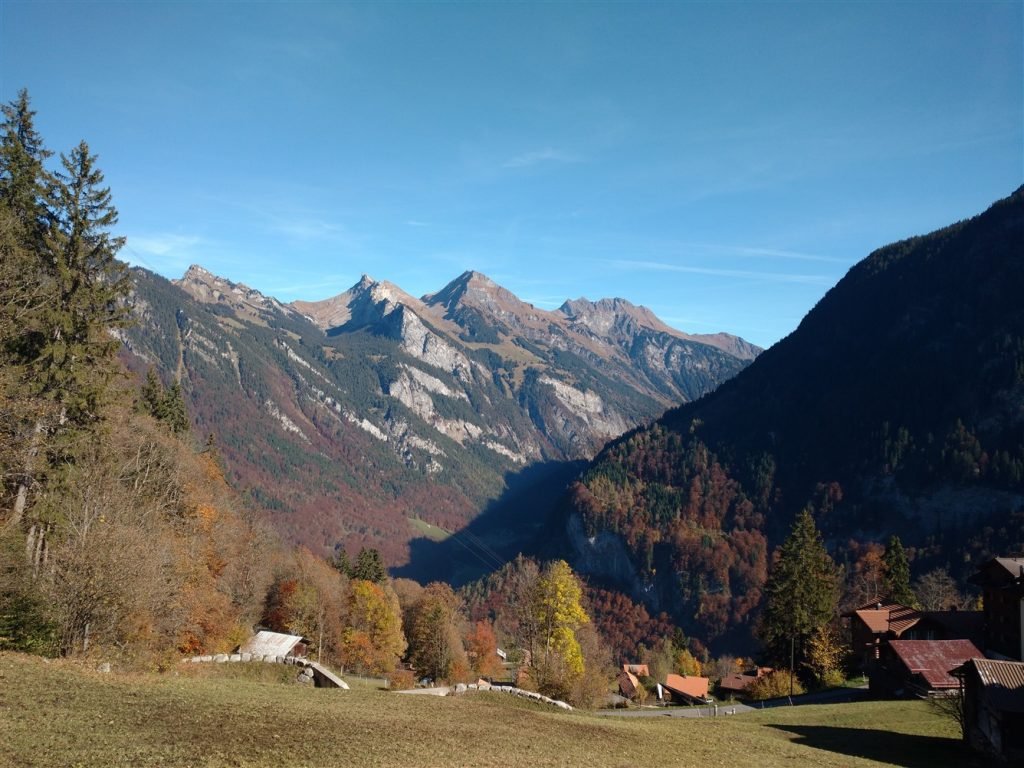 Cosy Isenfluh (Switzerland) - Go Look Explore